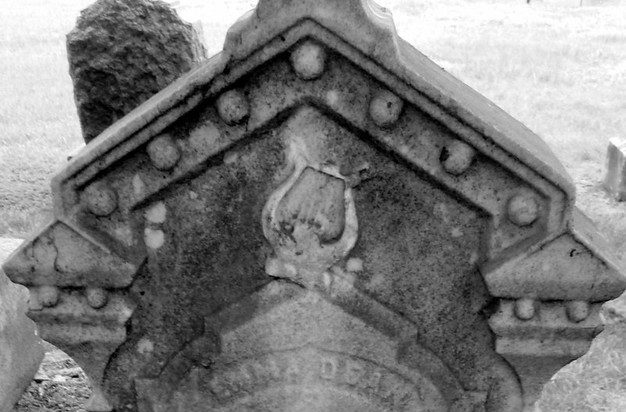 A Brief History of Grave Symbols in North America - TalkDeath